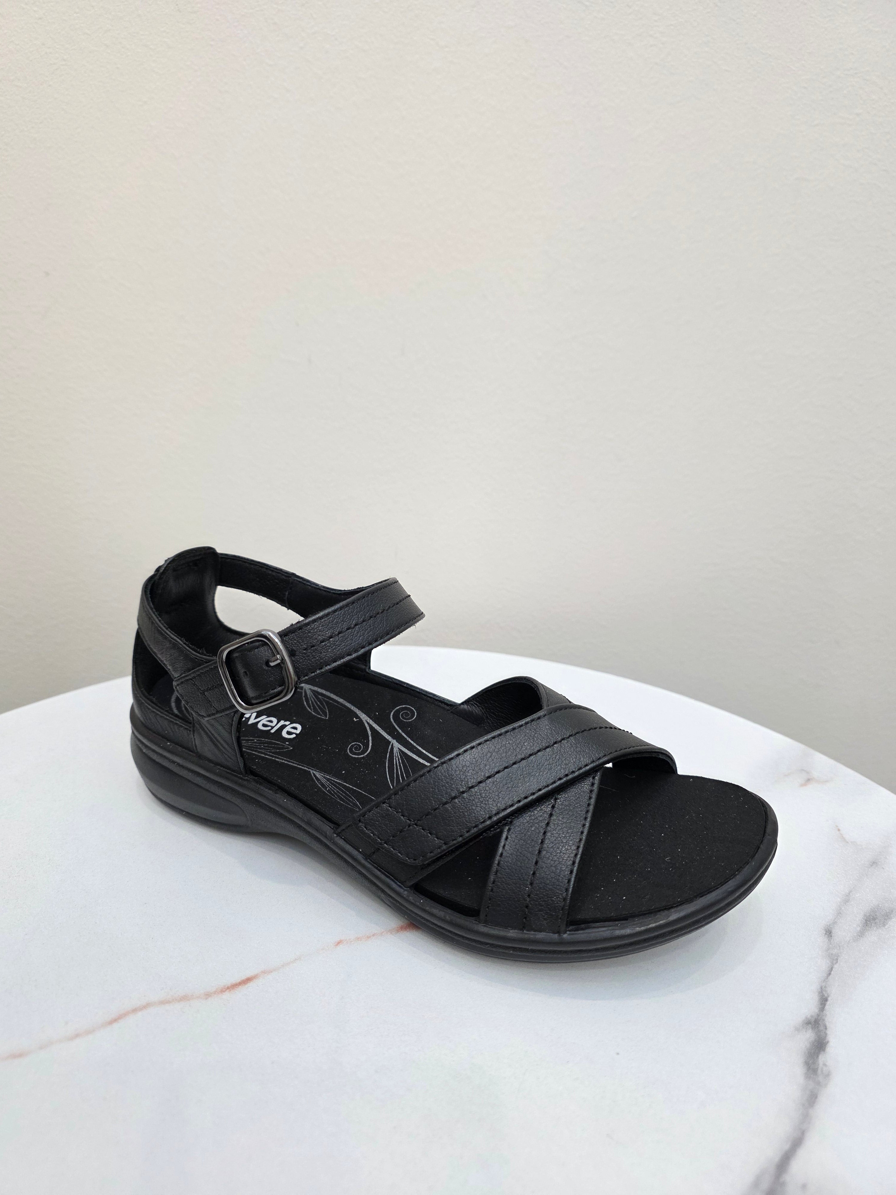 Revere Lucea – Country Life Fashions